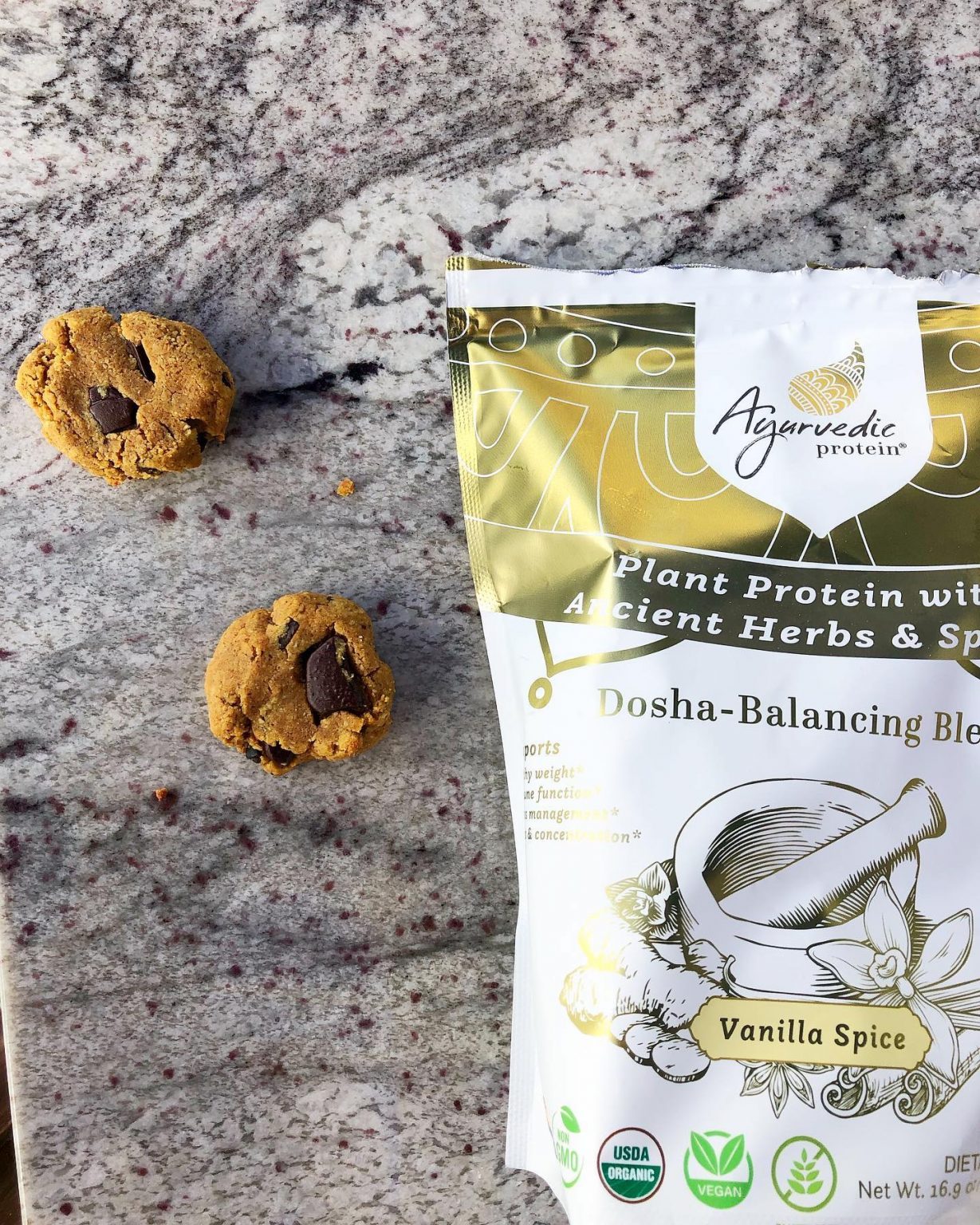Adaptogenic, Gut-friendly, Vegan + Paleo Chewy Chocolate Chip Cookies ...